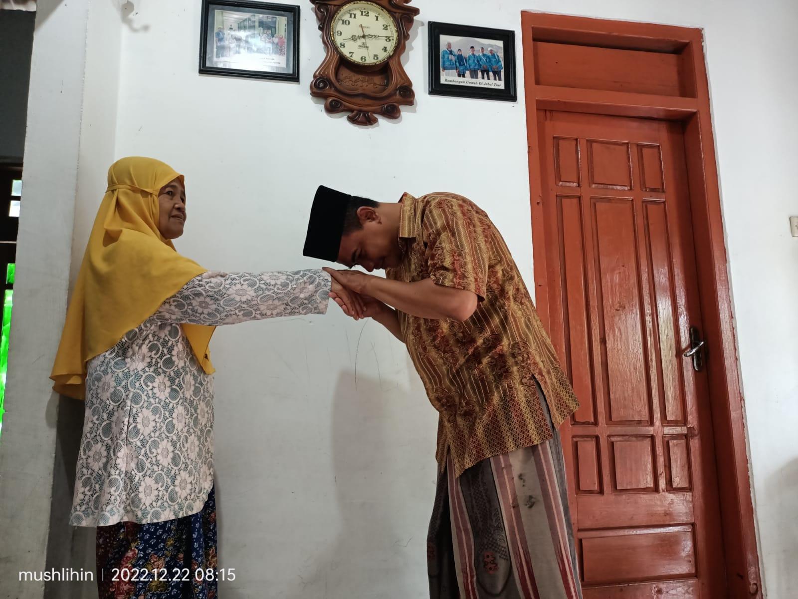 Cermin Diri #321: Wahai Tuhanku, Kasihilah Ibuku - klikmu