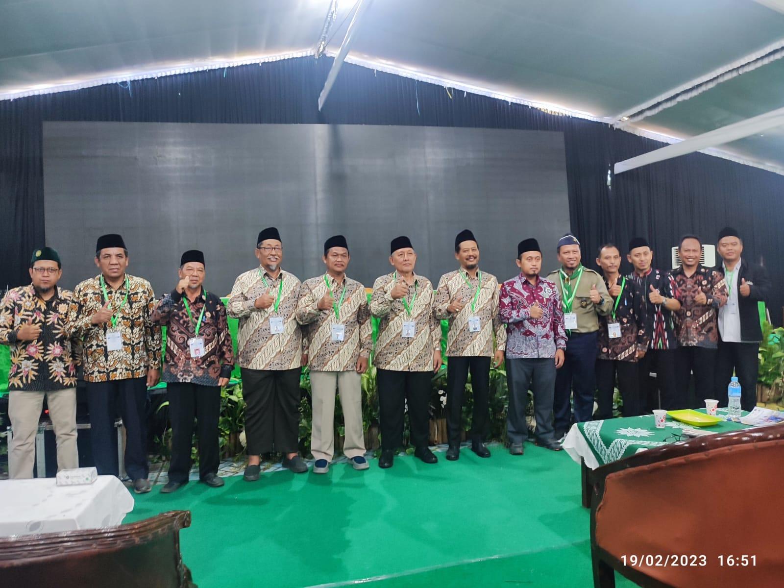 Sah! Thoha Mahsun Nakhoda Baru PD Muhammadiyah, Inik Nikmatin Pimpin ...