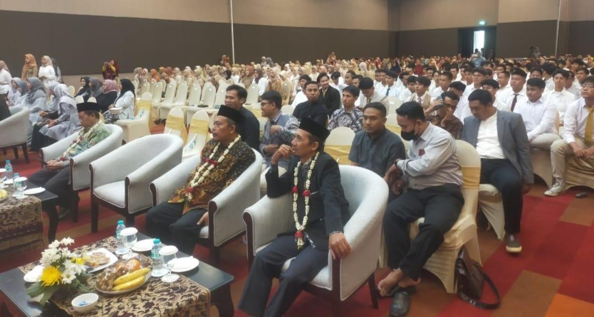 Wisuda Purnasiswa SMAMX Diapresiasi Dua Tokoh Penting Muhammadiyah - klikmu