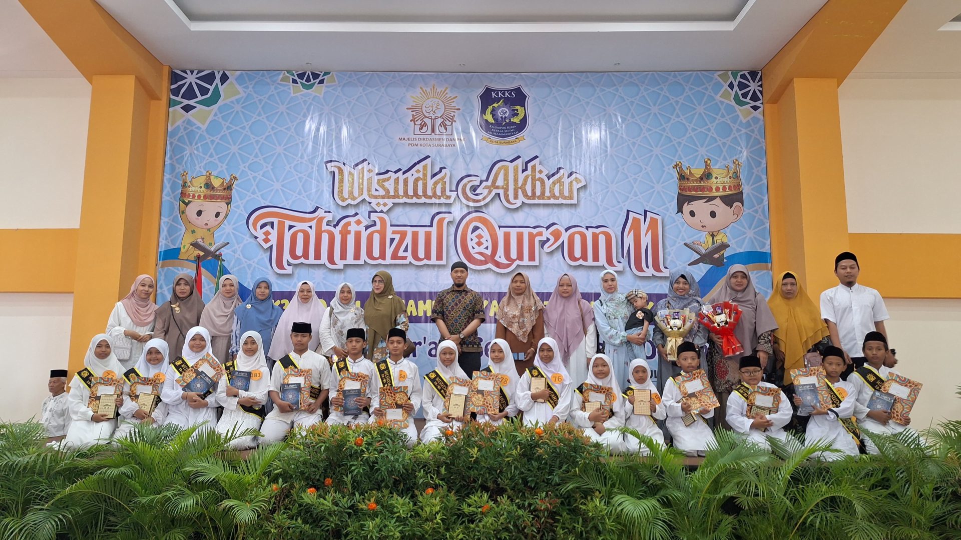 SDM 9 Surabaya Kirim Peserta Terbanyak Wisuda Akbar Tahfidzul Qur’an - klikmu