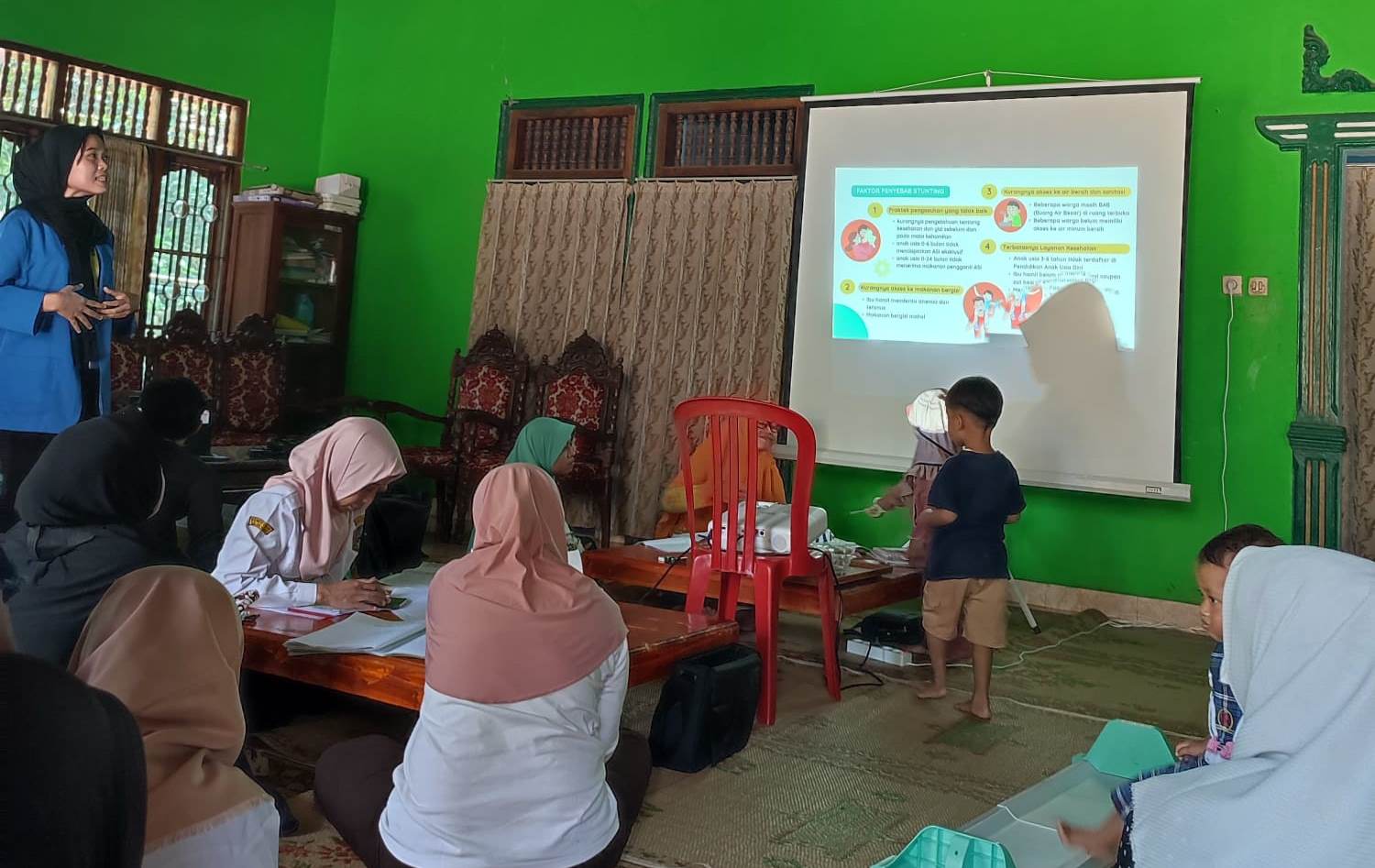 Tim KKN MAs Edukasi Bahaya Stunting di Desa Giriwondo Karanganyar - klikmu