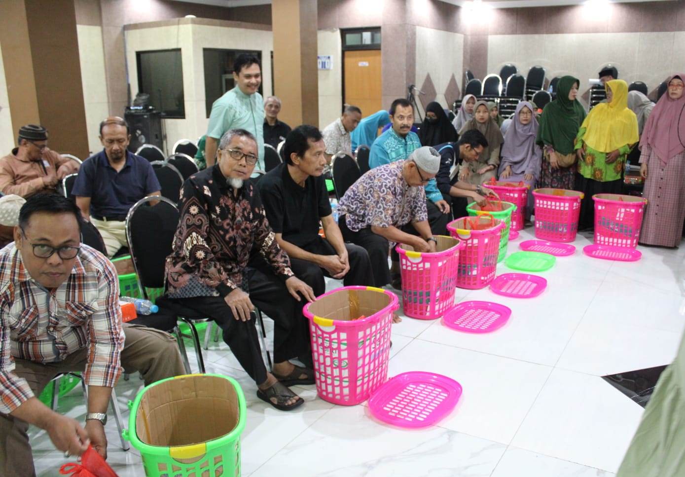 PCM Sidoarjo Ajak Warga Muhammadiyah Mulai Peduli Kelola Sampah - klikmu