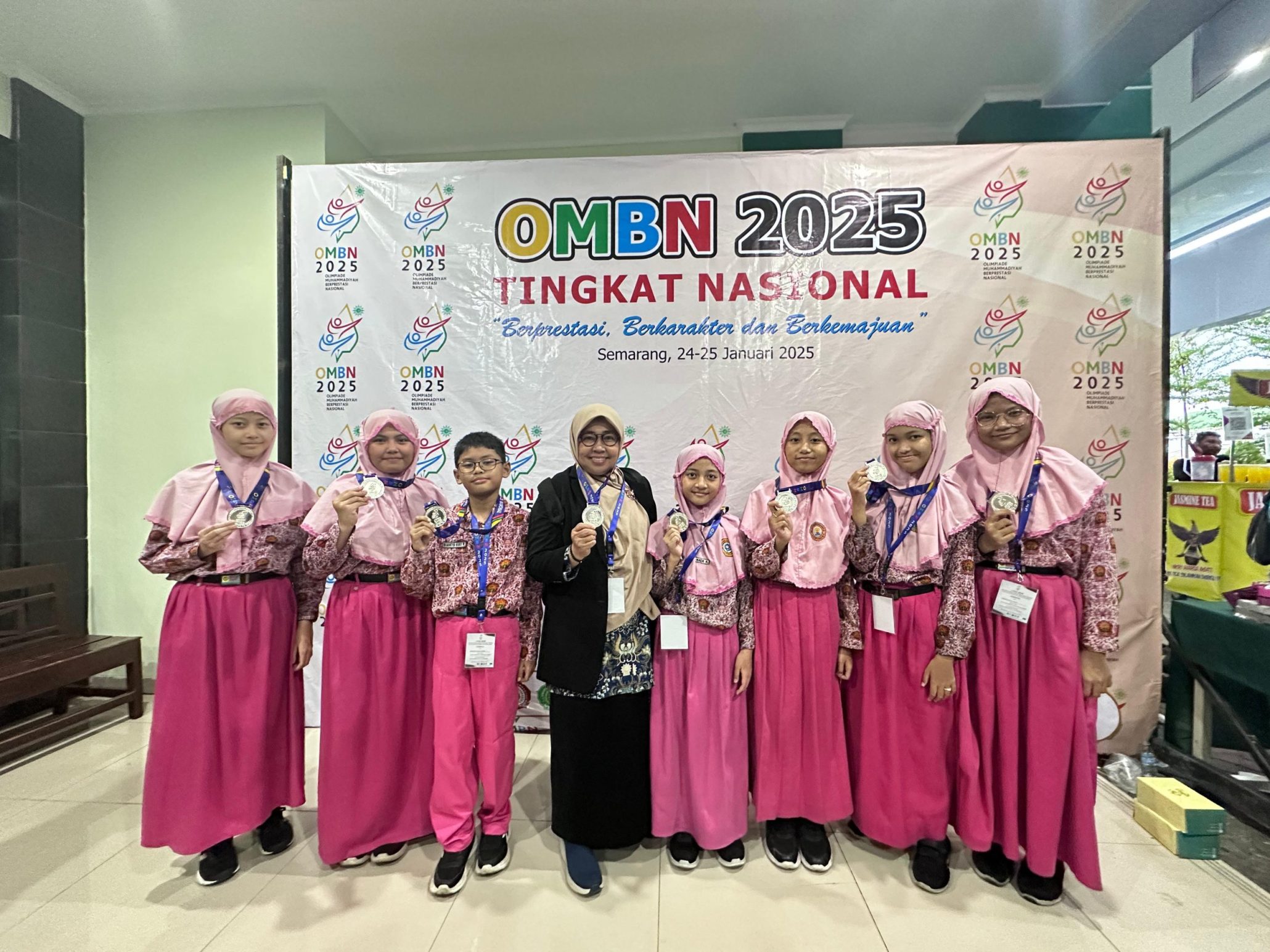 Kepala Madrasah Sumbang Medali, Kontingen Sekolah Mulia Borong 8 Piala ...