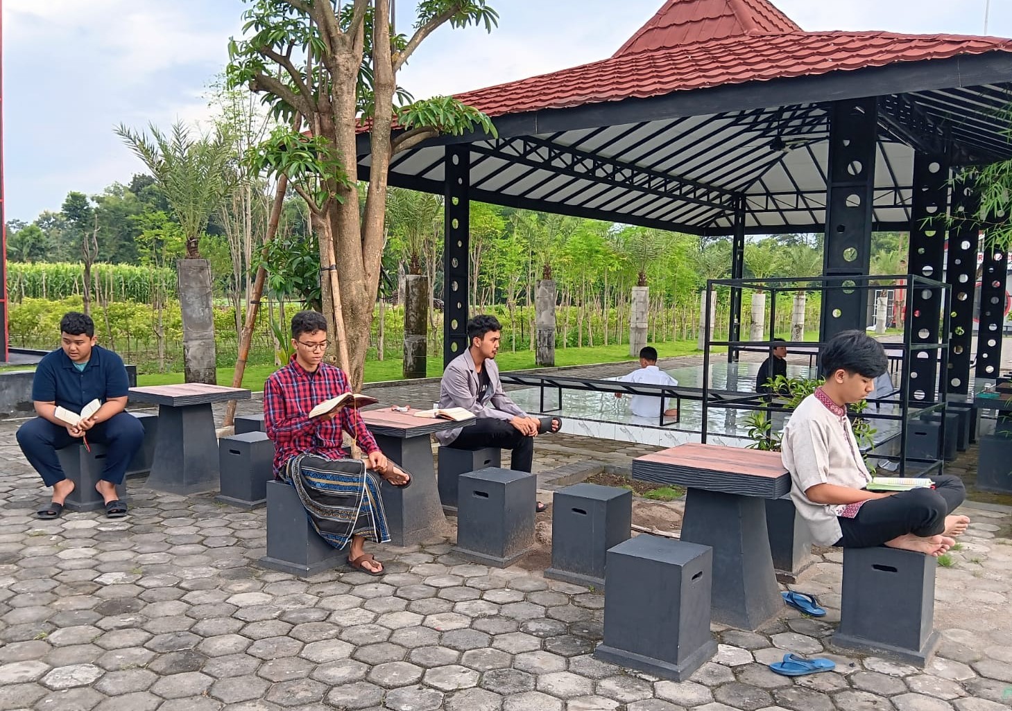 Smamda Gelar Dauroh Al-Qur’an di FEE Center Pare: Bangun Kebiasaan ...