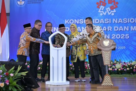 Konsolnas 2025, Abdul Mu’ti Paparkan Tujuh Program Prioritas Kemendikdasmen - klikmu