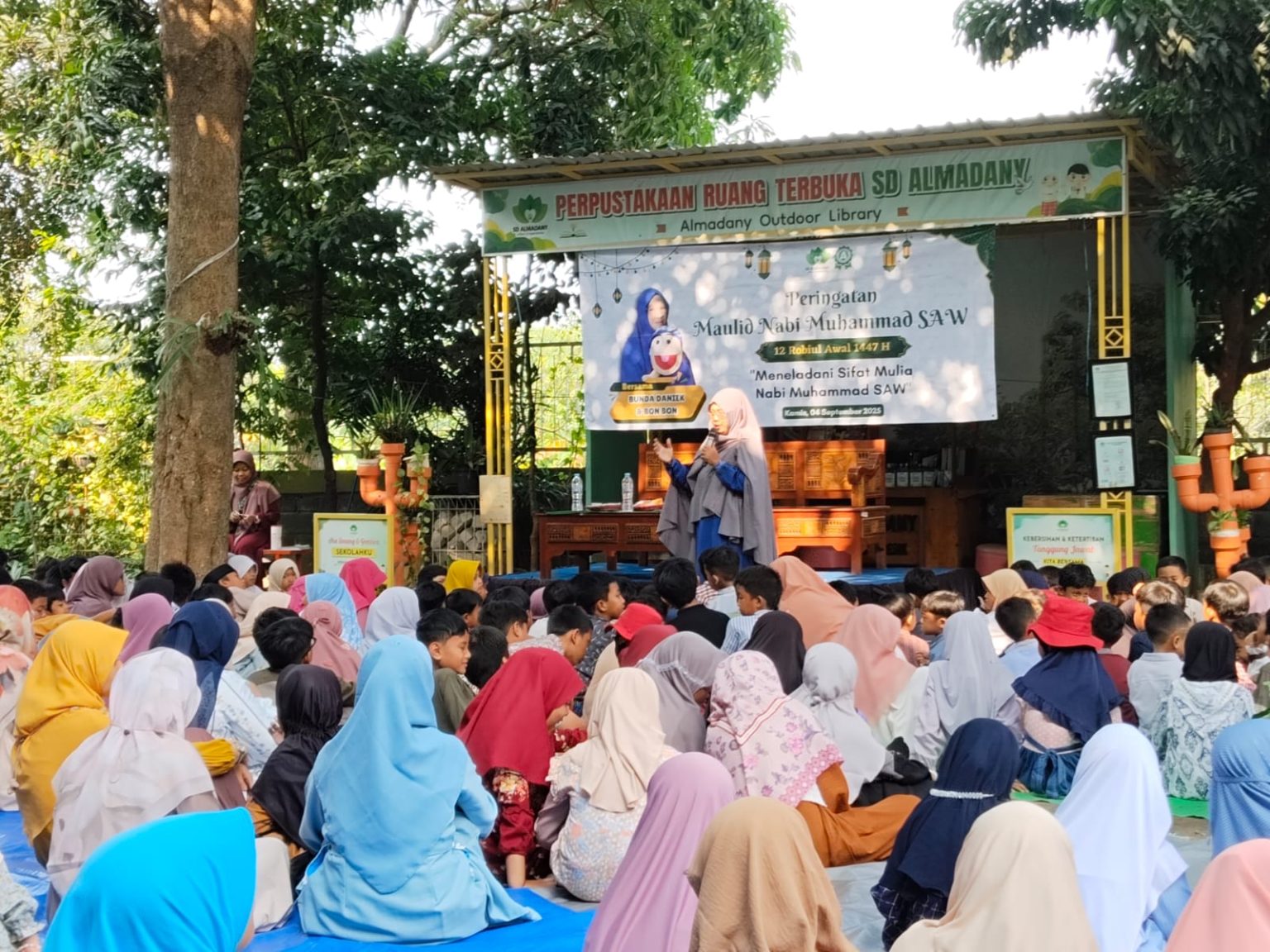 SD Almadany Peringati Maulid Nabi dengan Dongeng Islami - klikmu